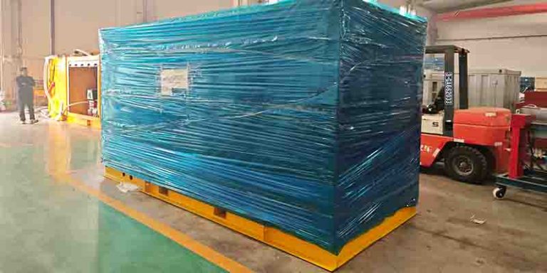 40000 Psi ultra high pressure water blaster for paint rust removal ...